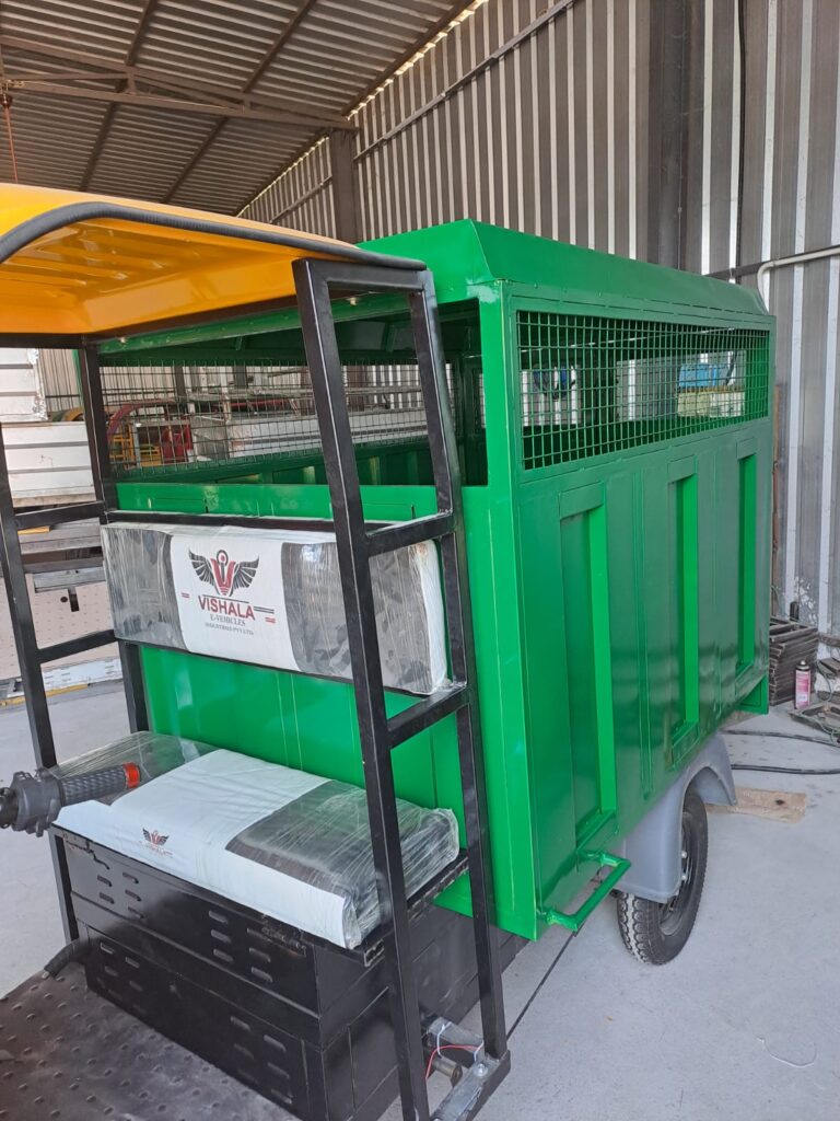 Customised Closed Body E-Rickshaw Loader - Vishala E-Vehicles ...
